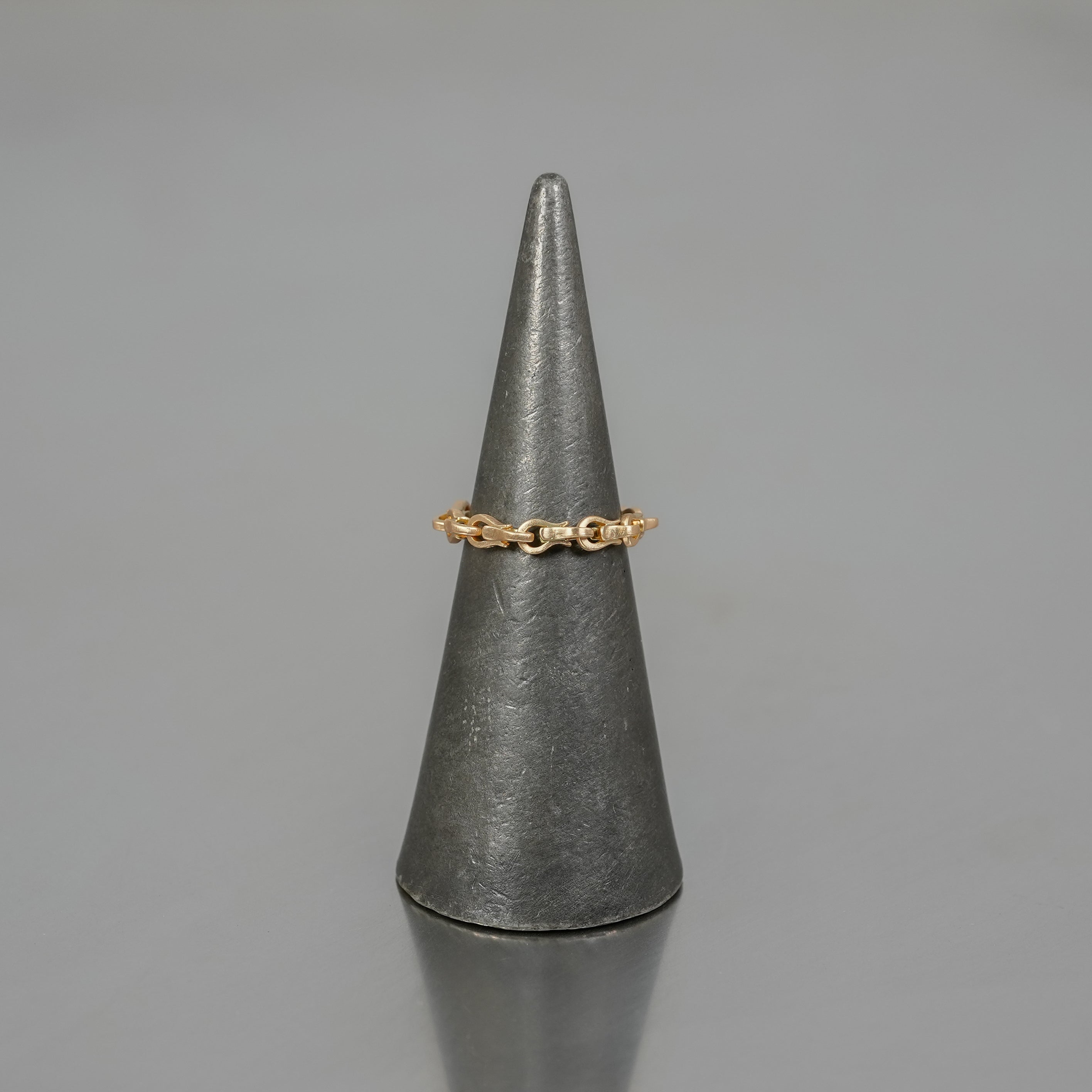 THE SYMBOL OF REFINED METAL RING – hum RESTORE