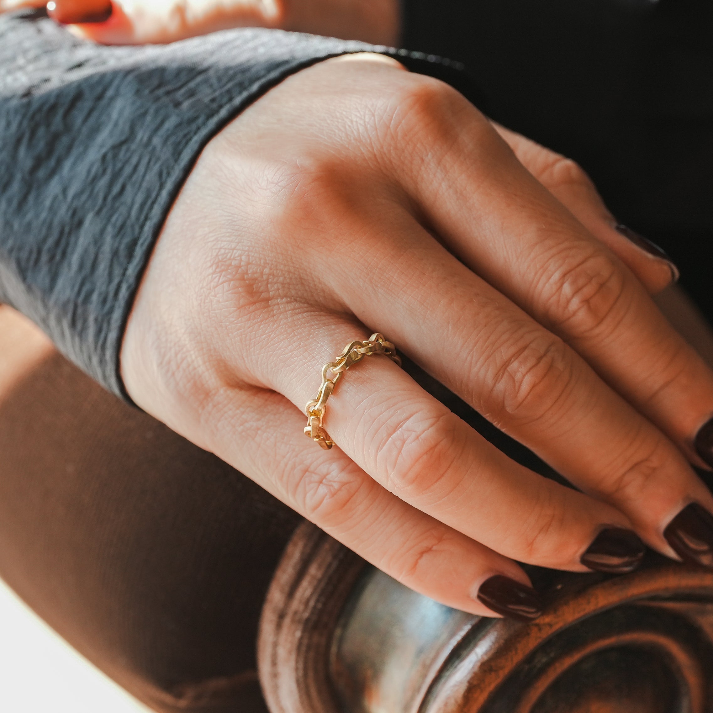 THE SYMBOL OF REFINED METAL RING – hum RESTORE